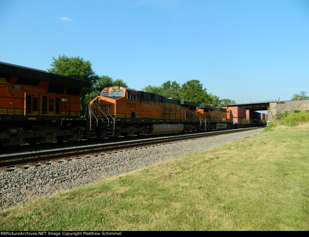 BNSF 7358